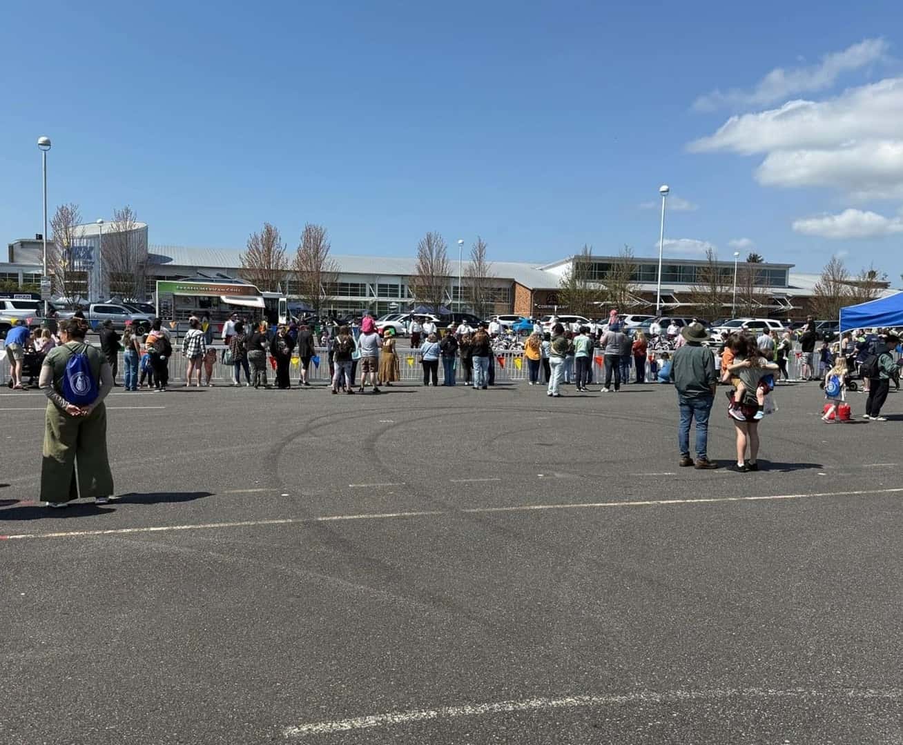 Kendall Auto Washington attends Naval Station Everett's Touch-A-Truck ...